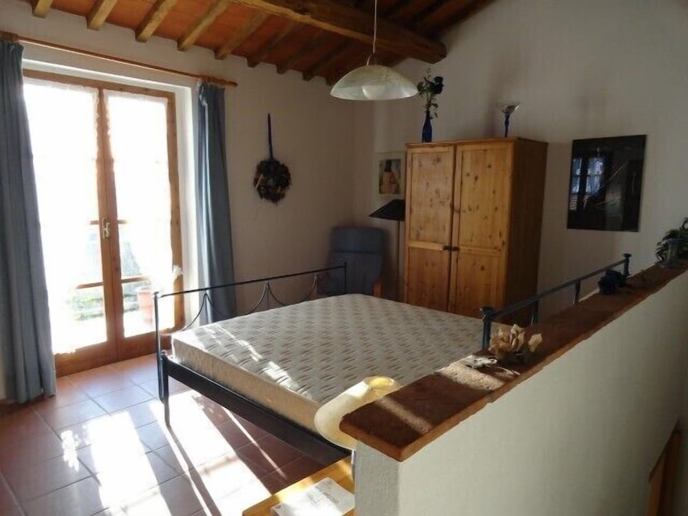 Wunderschönes Natursteinhaus In Der Toskana Mit Terrasse Und Balkon. - Gavorrano