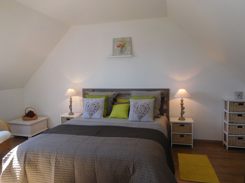 Charmantes Ferienhaus 4 Sterne Mit üBerdachtem Pool - Loctudy