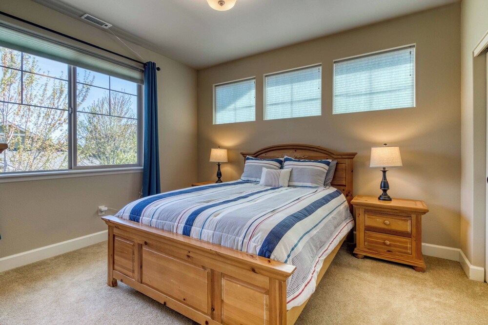 Modern Family Retreat In Eagle Crest - Cozy, Stylish & Fully Equipped - Eagle Crest, OR
