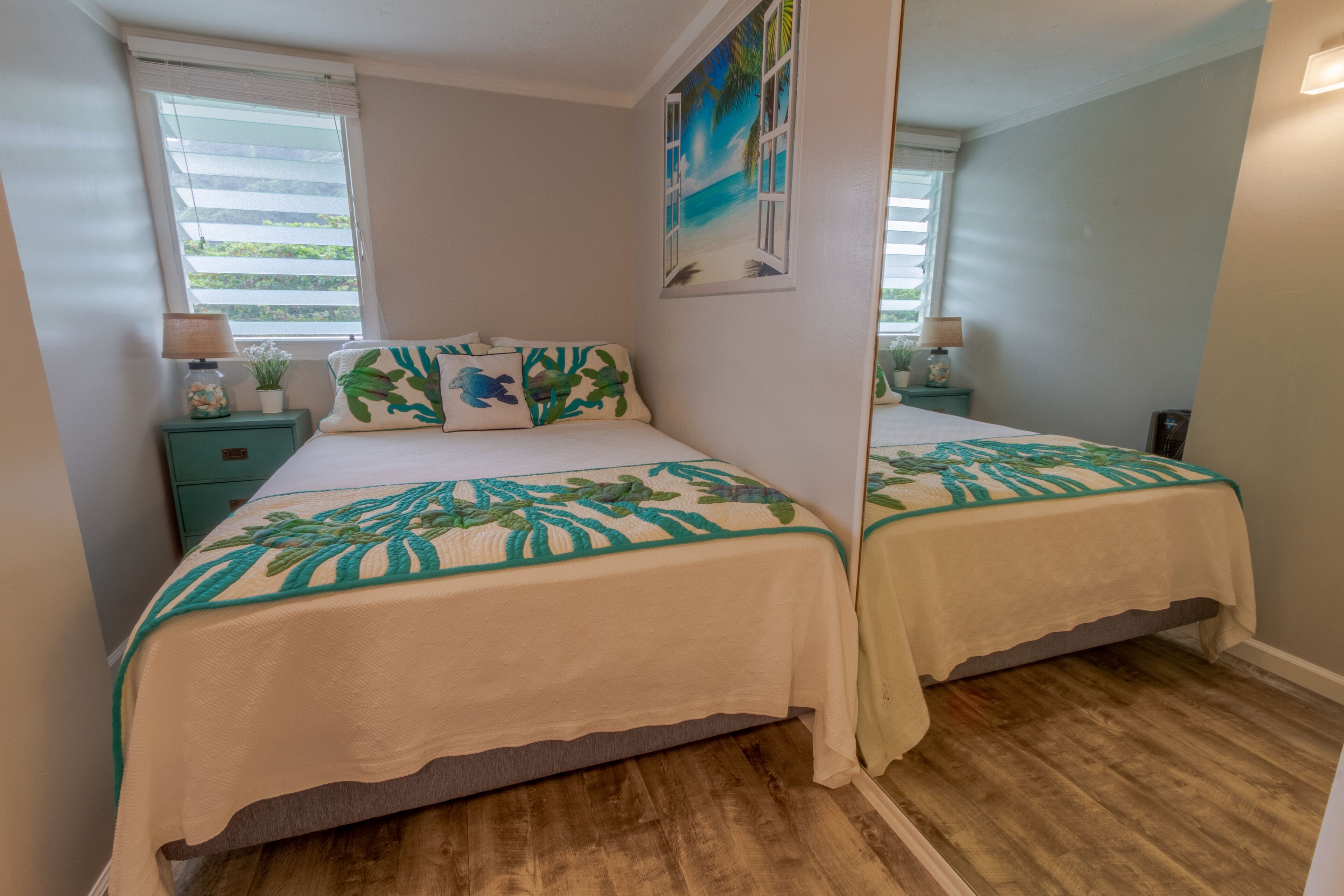 Beachfront Condo In Punaluu. Updated! Clean Beaches To Walk/swim! Escape Crowds! - Laie, HI