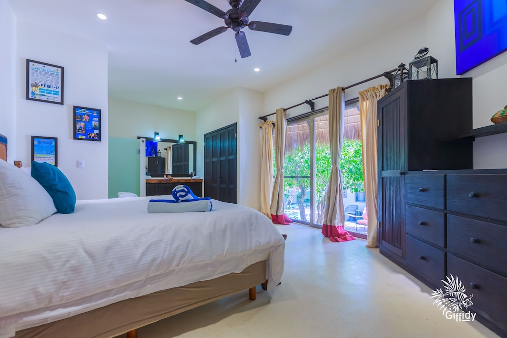 Casa Mayaland A Secluded Jungle Oasis!
Summer Discount!! - Isla Mujeres