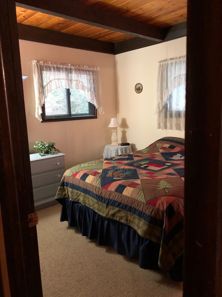 Una Casa De La Montaña Por El Costo De Una Habitación De Hotel - Tennessee
