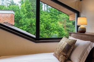 Quarto Quádruplo Familiar | 4 quartos, secretária, Wi-fi grátis, roupa de cama fornecida 