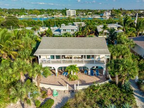 Spectacular Beachfront Living on Casey Key - Casey Key | Vrbo