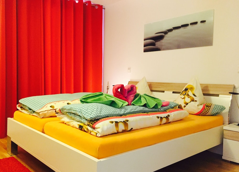 Apartment With Rhine View, 125 Sqm, 4 Rooms, Designer Furnishings - Kreuzlingen