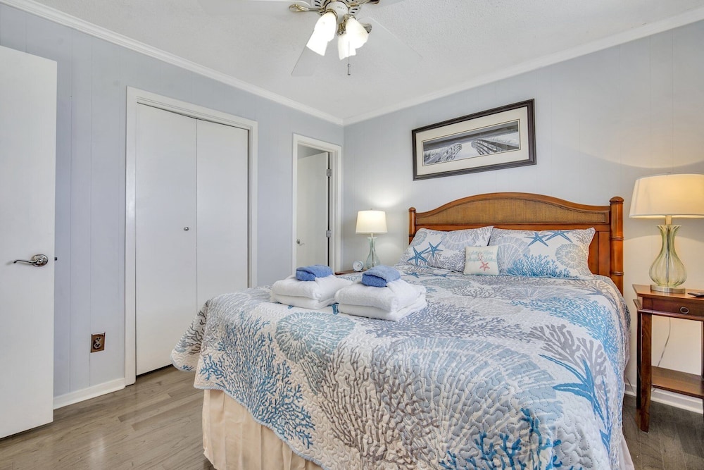 Hilton Head Resort, Family Friendly, Beautiful Beach And Cabana. Great Amenities - Hilton Head Island, SC