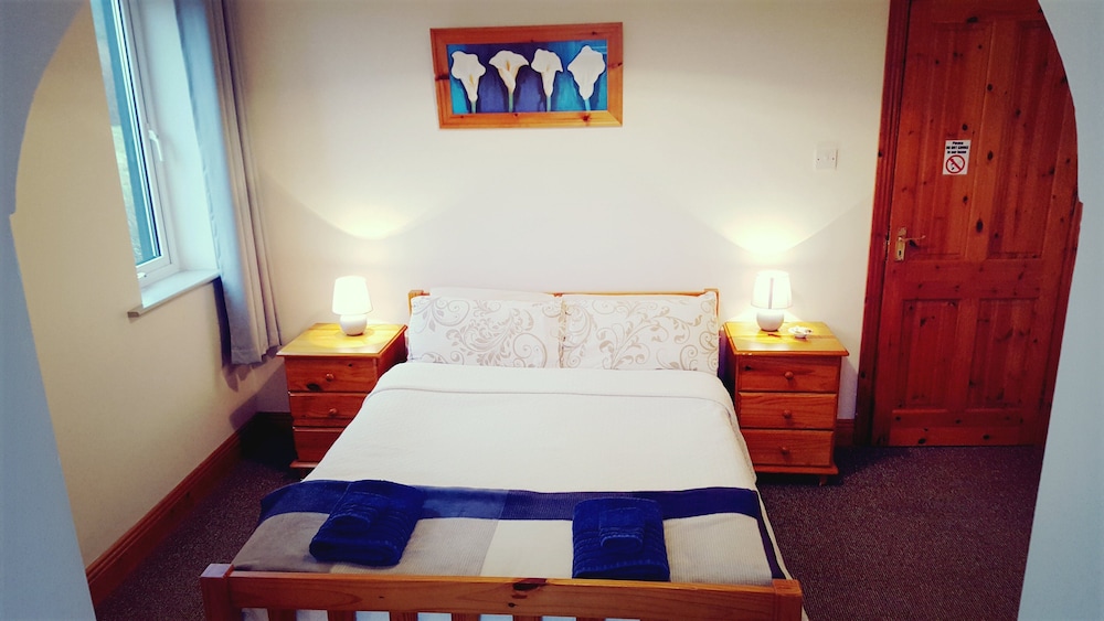 Casa De 6 Dormitorios Con Vistas Al Pueblo De Doolin - Lahinch