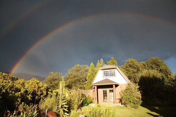 The Angel Cottage with a sauna and amazing views - Mount Shasta | Vrbo