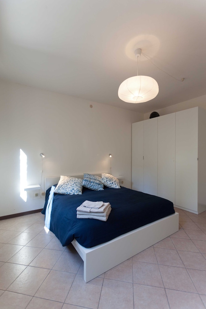 "Malcanton Gaffaro, Comfortable Apartment In Dorsoduro, 2 Max 4 Pax" - Venice