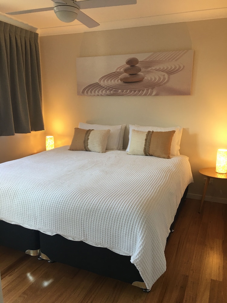 Sawtell Seaside Villas A Location Location! 2 Bedroom 2 Bathroom - Coffs Harbour
