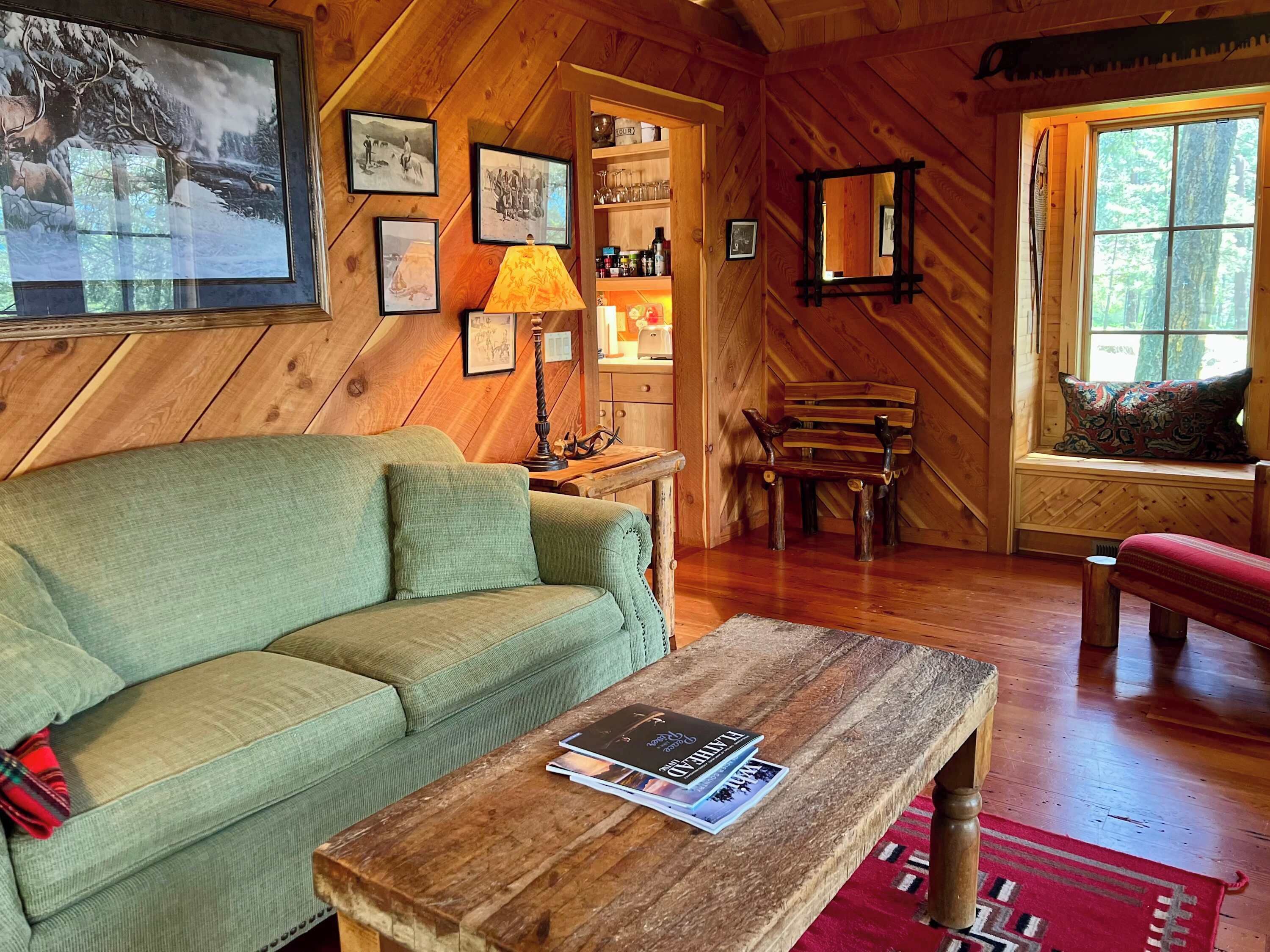 Elk Crest Cabin, Perfect Getaway In The Woods - Montana