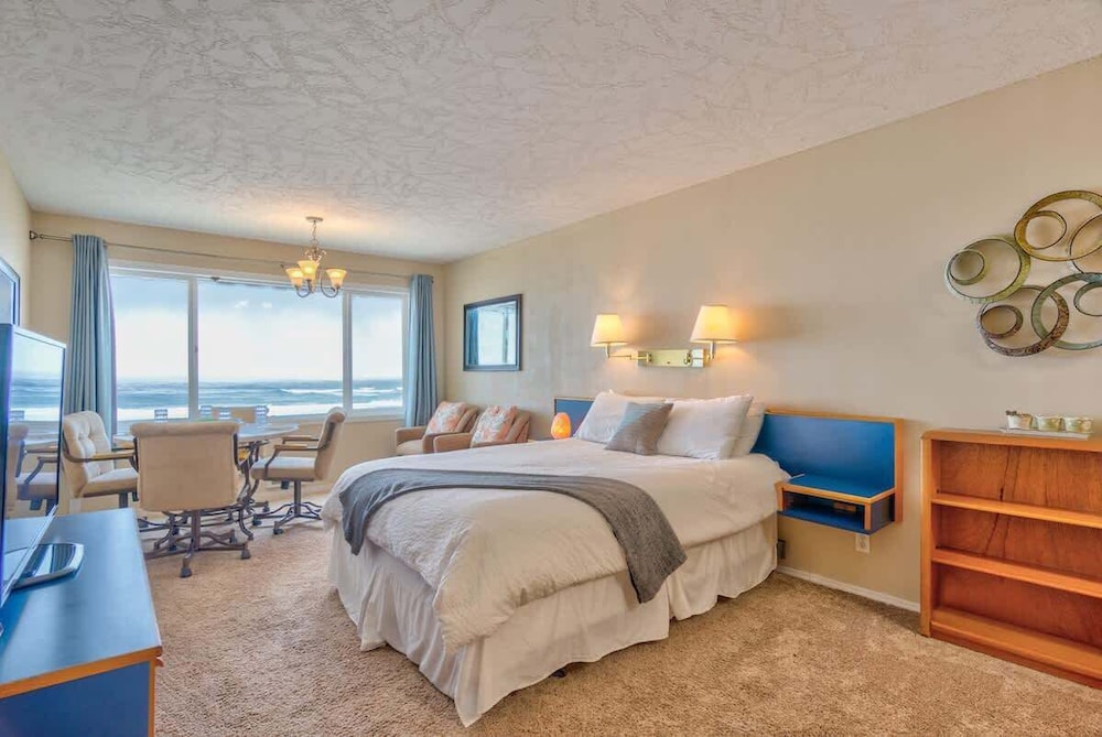 'Lord Of The Tides' At The Sea Gypsy! Beachfront Condo With Spectacular Views! - Lincoln City, OR