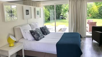 Suíte, para não fumantes | Individualmente decorados, individualmente mobiliados, escrivaninha