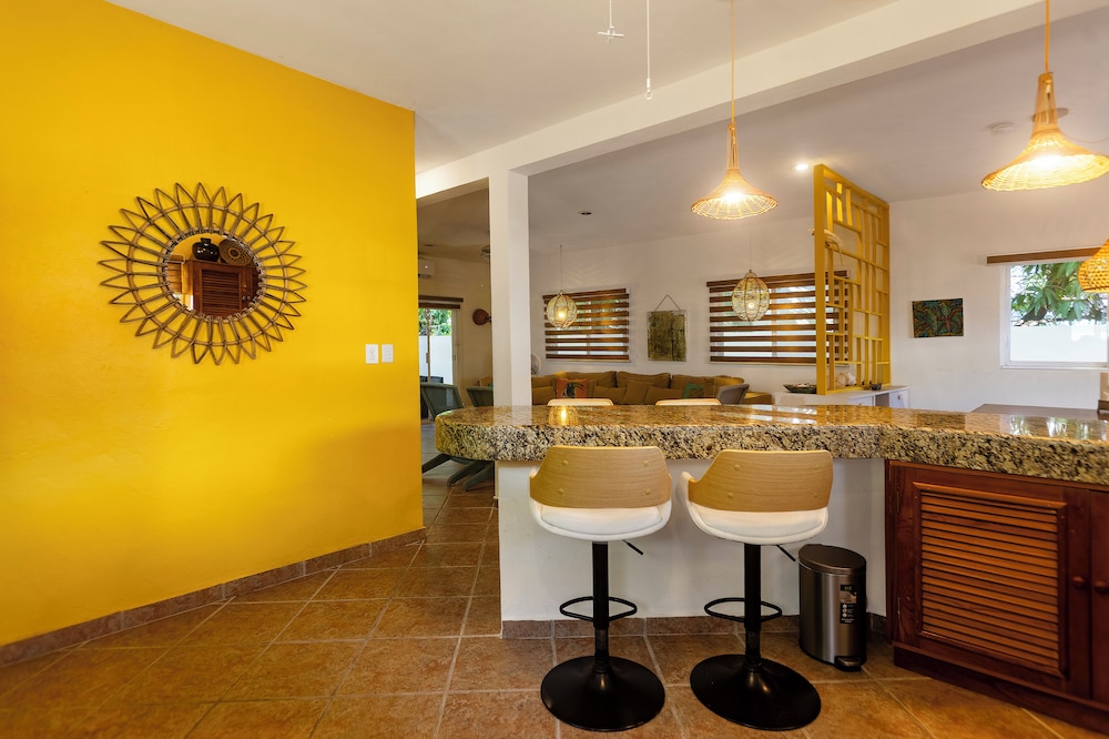 Prive-huis In De Stad / 3 Slaapkamers, Zwembad Op Het Dak En Terras - Puerto Morelos