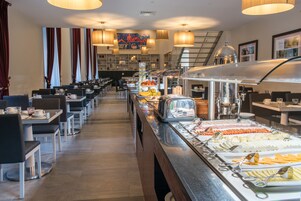 Pequeno-almoço tipo buffet diário incluído 