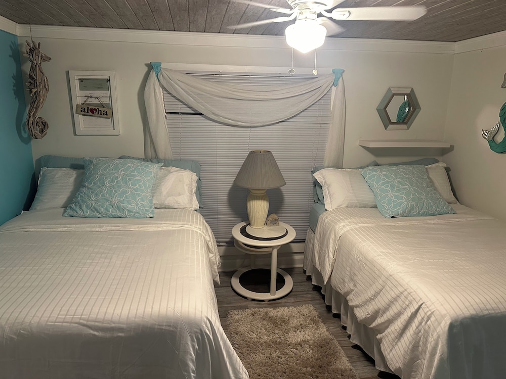 Newly Remodeled Lake Home ! Steps Away From The Beautiful Pike Lake Chain - Mirror Lake, Drummond