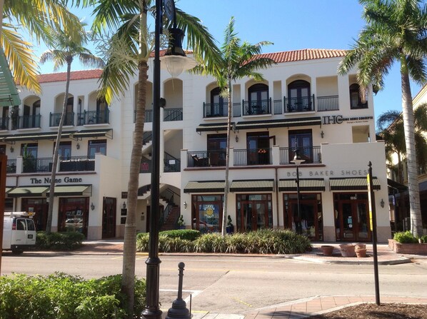 The Ingram Building 311 5th Ave. S. - Naples | Vrbo