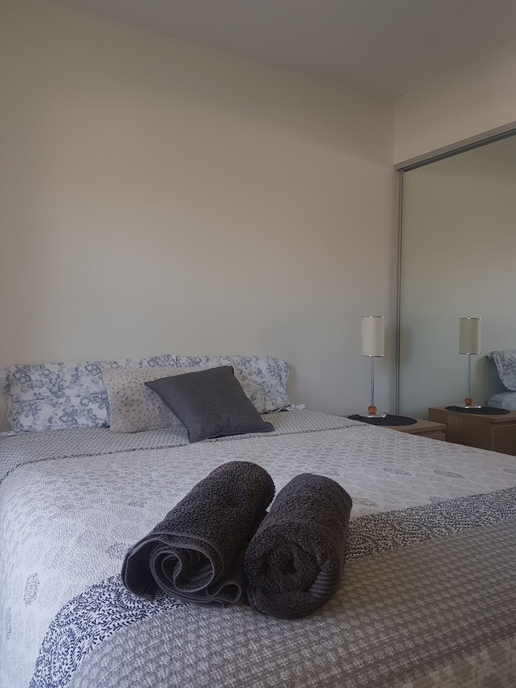 Accommodation South Bank Brisbane 25meters From Exhibition & Convention Centre - Griffith University, Nathan Campus