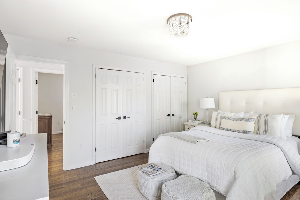 Eh Village Fringe Beach House - Pool, Pet-friendly, And Beautiful Beaches - East Hampton, NY