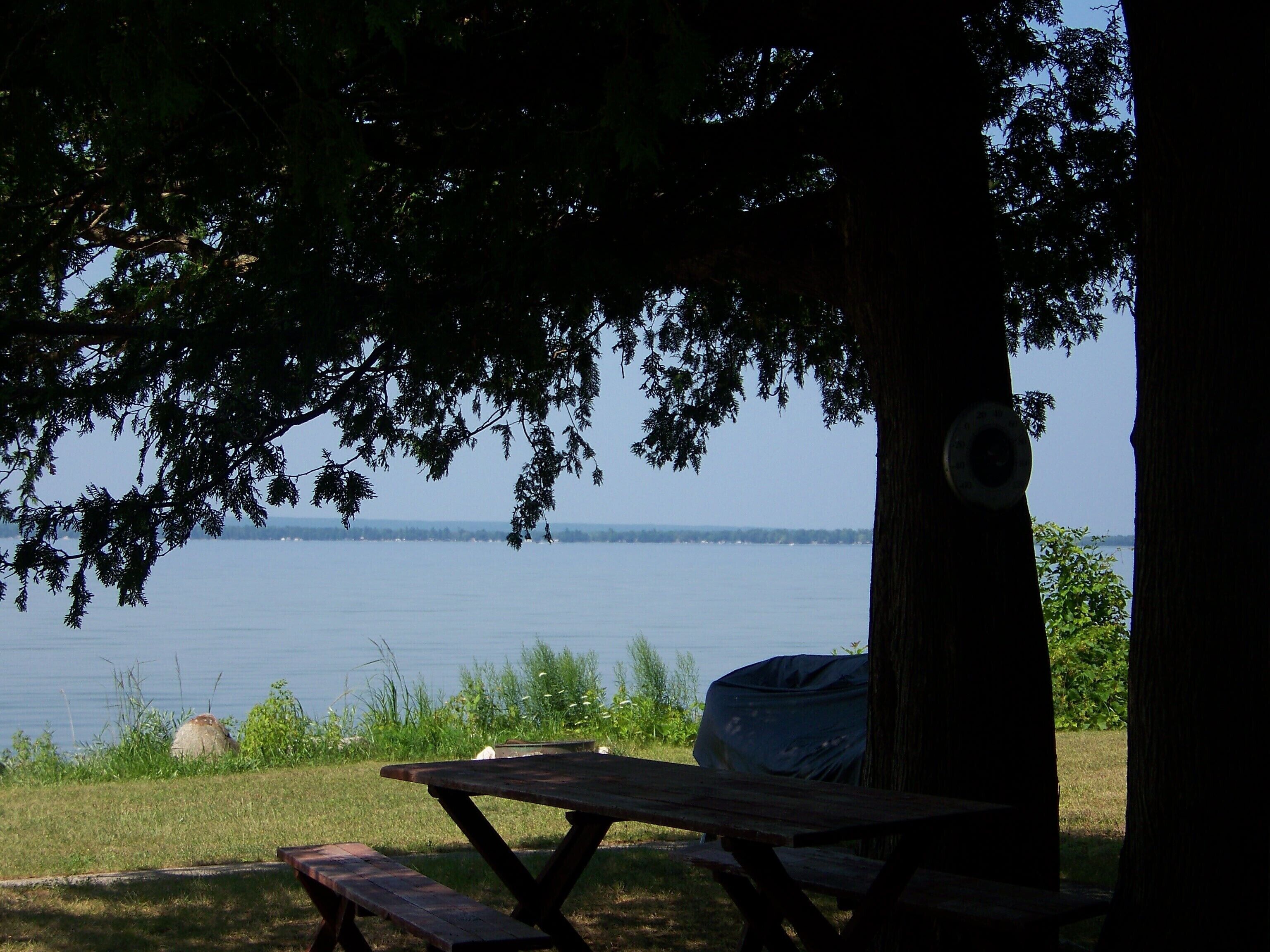 The Point at Ocqueoc - Quiet Ocqueoc Lakefront Two Bedroom Cottage ...