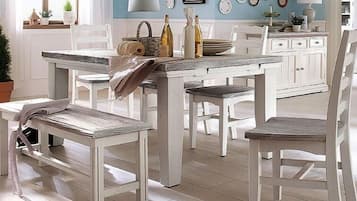 Apartamento Design, 2 quartos, não fumadores, varanda | Roupa de alta qualidade, edredões de penas, com decoração personalizada