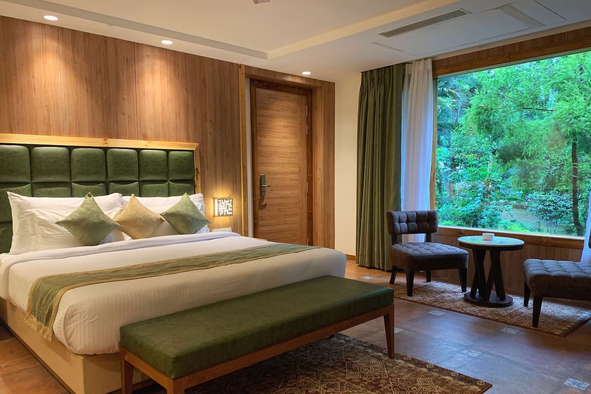 Quarto superluxo | Frigobar, escrivaninha, quartos à prova de som, Wi-Fi de cortesia