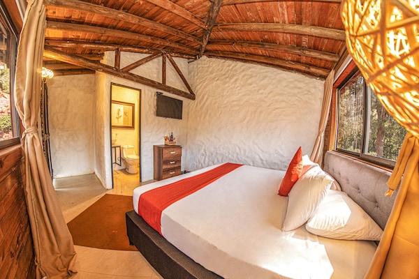 Mansion By Bernalo Hotels - Guatapé