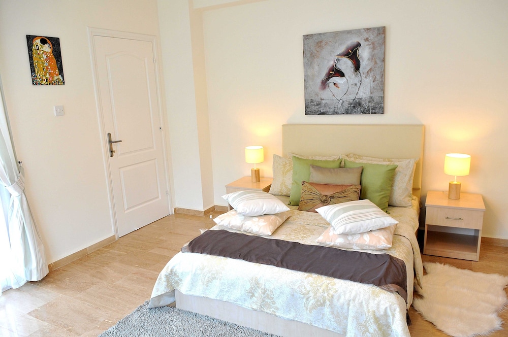 Beautiful Spacious Luxury Villa Stunning Mountain & Sea Views,wifi, Private Pool - Northern Cyprus
