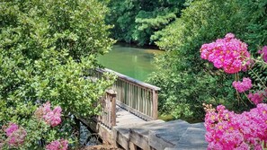 Quarto Standard, 1 cama queen-size, não fumadores (Tara I - Studio Suite) | Vista para o jardim