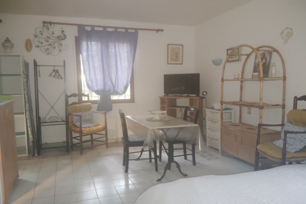 Studio 15 Min From Pont Du Gard And Avignonswimming And Canoeing1 Hour From The Sea And Mountains - Rochefort-du-Gard
