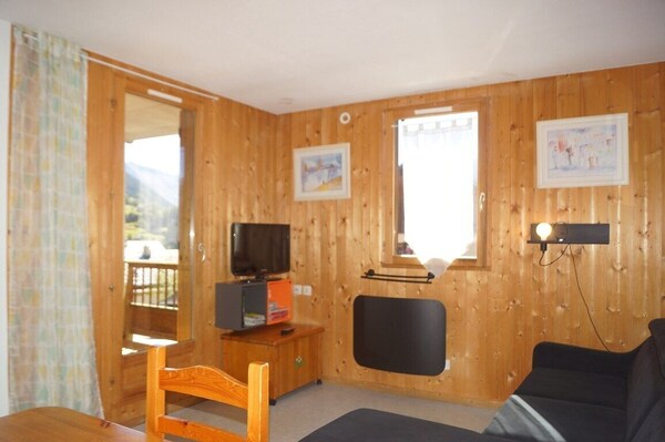 Appartement 6 Couchages, 50m Des Pistes De Ski, Vue Montagne - Albiez-Montrond