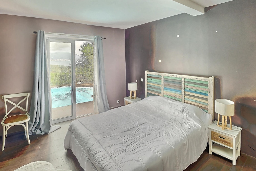 Villa Overlooking The Ajaccio Golf Quiet Area Close To Porticcio Center - Ajaccio