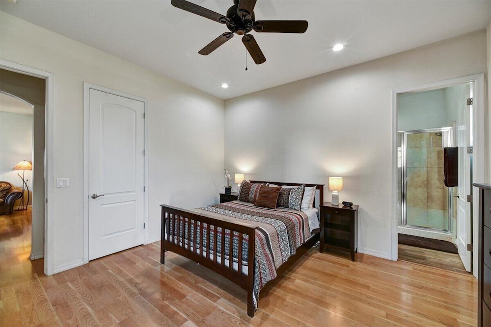 Weekly & Monthly Discounts!!  Resort Style Executive Home On 1.25 Acres - 鳳凰城