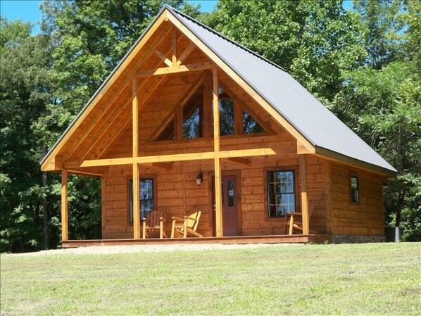 Beautiful Turkey Hill Log Cabin Located on 20 Acres of Hilltop Property ...