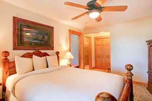 Condo, 2 quartos | 2 quartos, espaço de trabalho para notebook