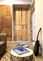 Área de estar no saguão