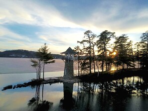 Spindle Point - Charming Winnipesaukee Lakeside Home (Nh) - Meredith | Vrbo