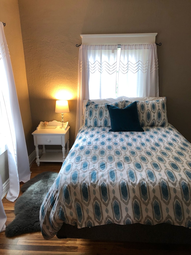 Old Town Home Perfect For Professionals And Csu - Colorado