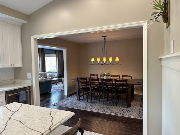 Wisconsin Retreat! Fully Updated Home On Relaxing Lake Tichigan - Big Bend, WI