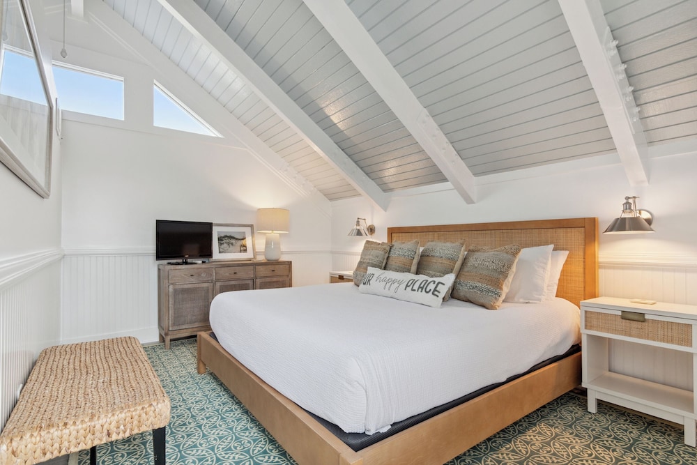 Golf Course View Villa Next To Bhi Club, Recently Renovated! - Bald Head Island, NC