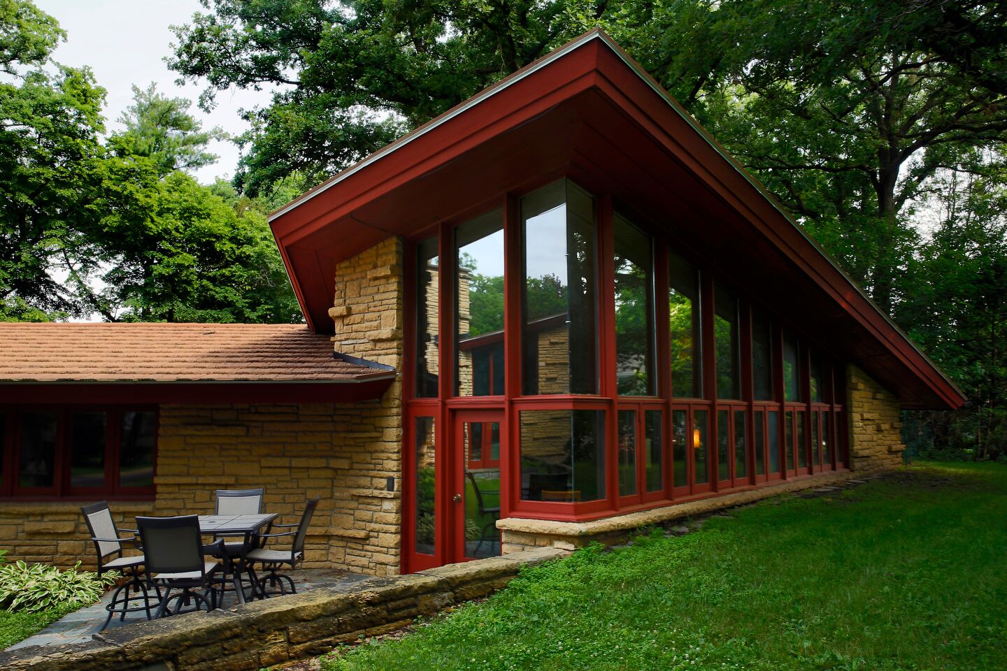 Frank Lloyd Wright overnight rental - The Elam House - Austin - 2024 ...