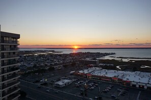 Stunning Ocean & Bay Views, Spacious, Great for Families, Groups, Kid ...