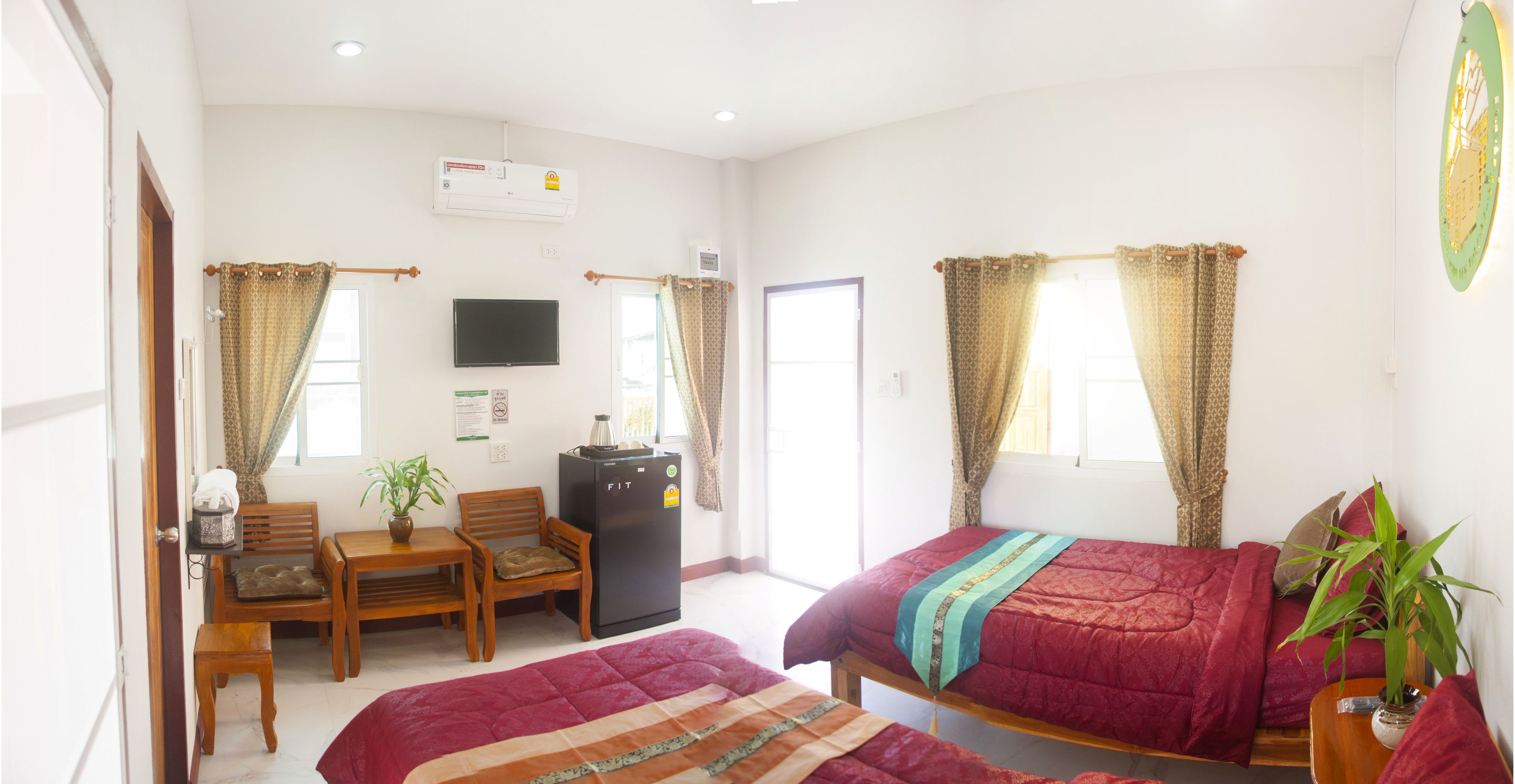 Quarto Twin Standard | Secretária, Wi-fi grátis, roupa de cama fornecida 