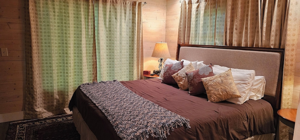 Cabina Bascom / Lujo En Cada Detalle! ¡Nueva Central Hvac Y King Master Suite! - Highlands, NC