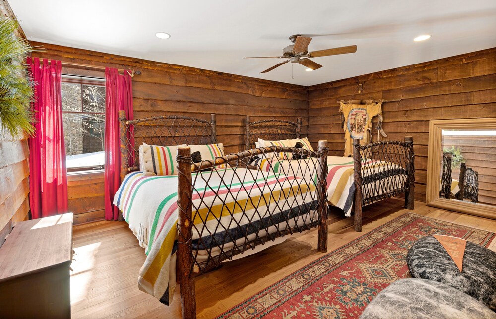 Camp Owl's Nest At The Whiteface Club & Resort On Lake Placid - Saranac Lake, NY