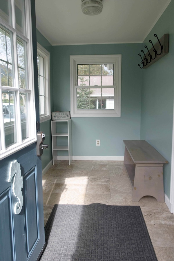 Seahorse Cottage- Ocean View Family Home - Seward, AK
