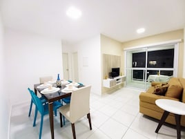 Apartamento | Sala de estar | TV de ecrã plano 