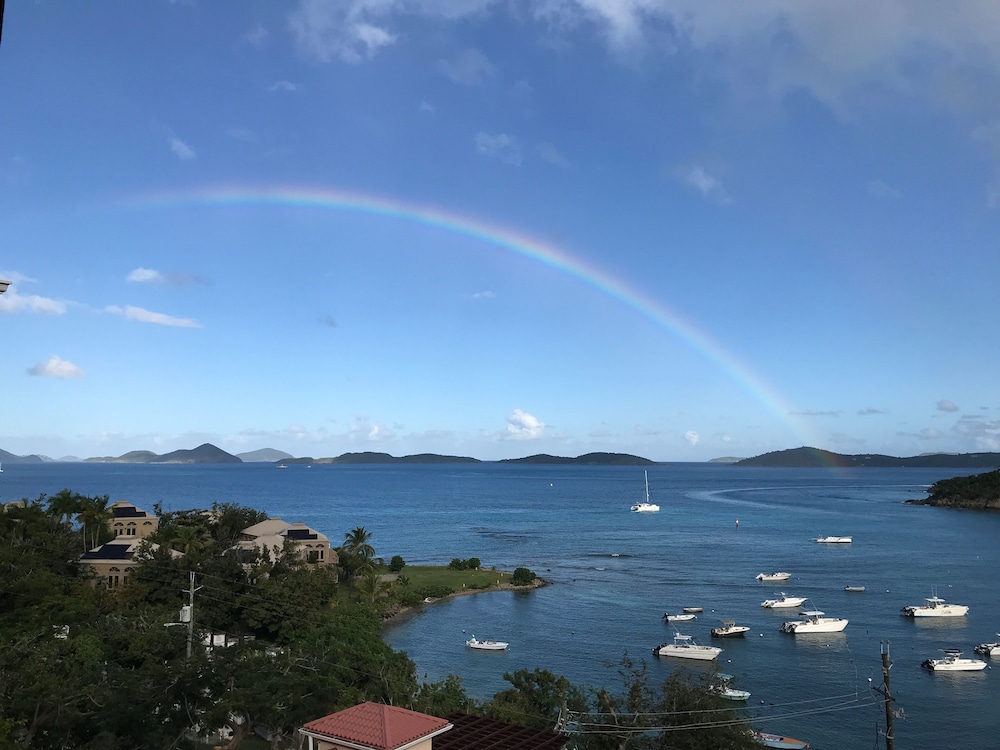 Amazing St. John Paradise Most Comfortable And Convenient Accommodations - Saint John