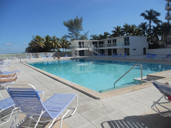 Over The Top 2 Schlafzimmer Direkt Am Sand! - Miami Beach