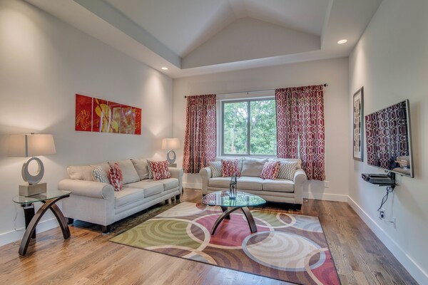 Side By Side Houses, Large Groups, 4th Night Free, Rooftop Deck, 3mi To Broadway - Nashville, TN